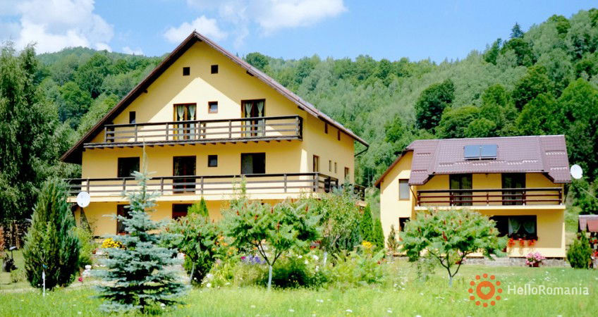 Pensiunea FLOARE DE COLT, Cazare Poiana Mărului TarifeSezon primavară 2020